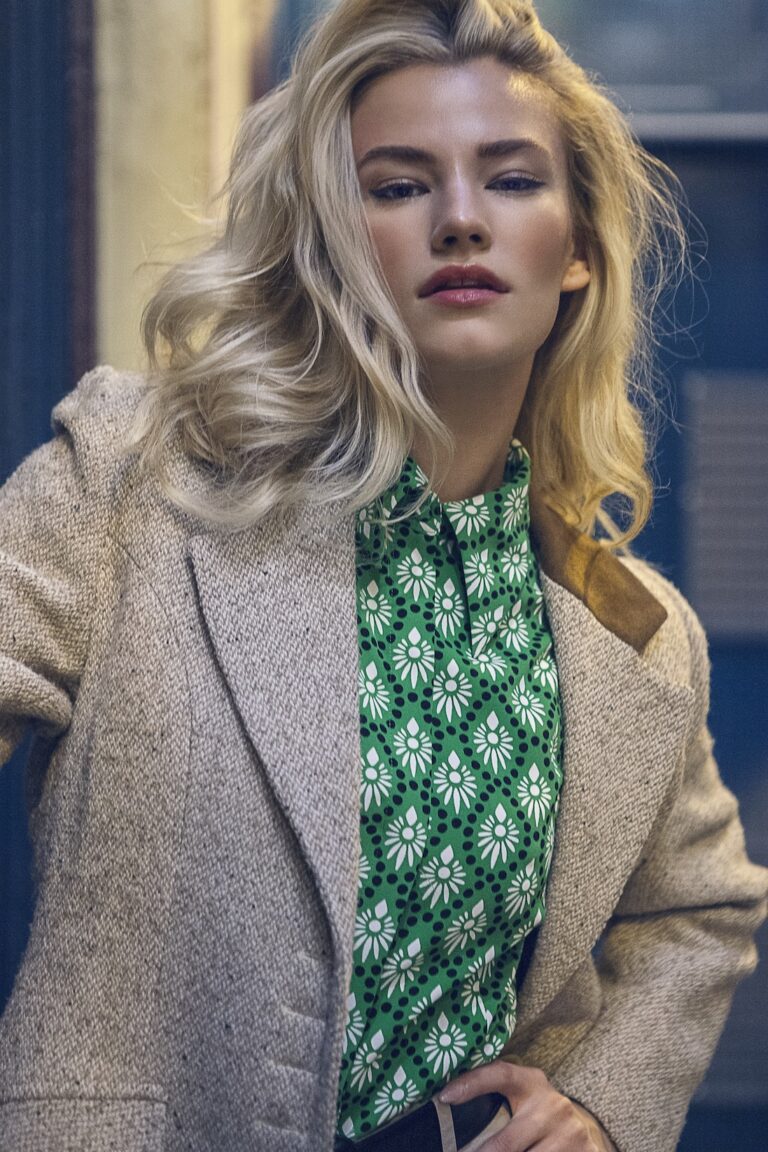 Fashion editorial "the Air of the Autumn" by Esther Delgado