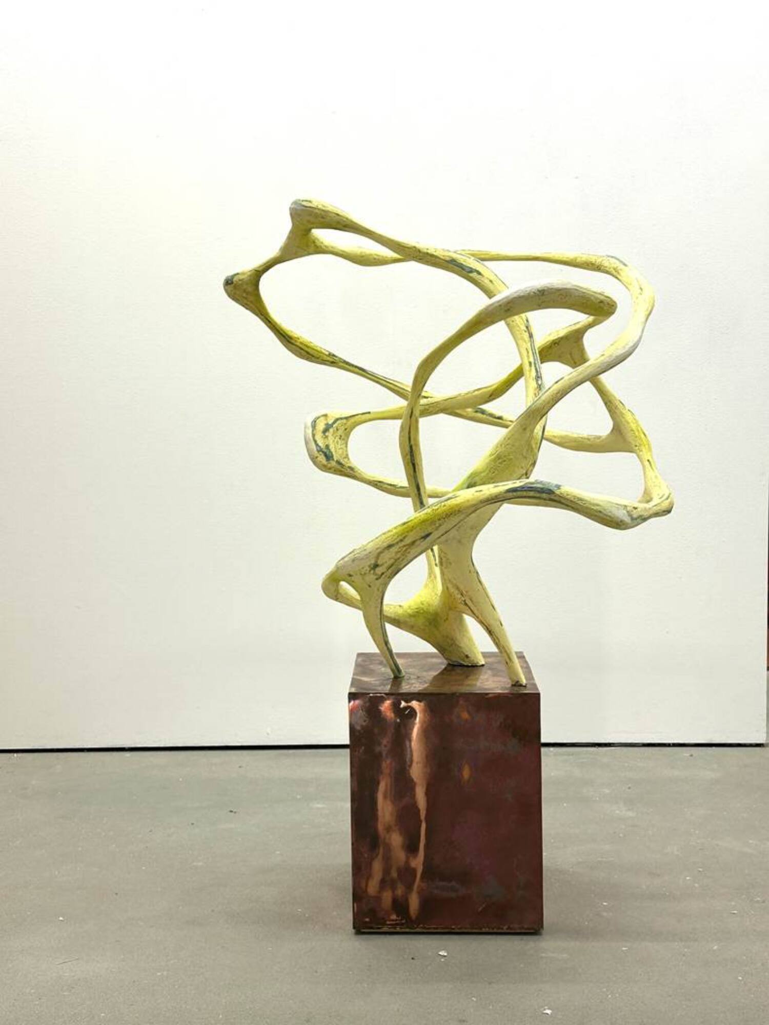 CHRONOSTASIS, When Time Holds Its Breath - Keyi Magazine